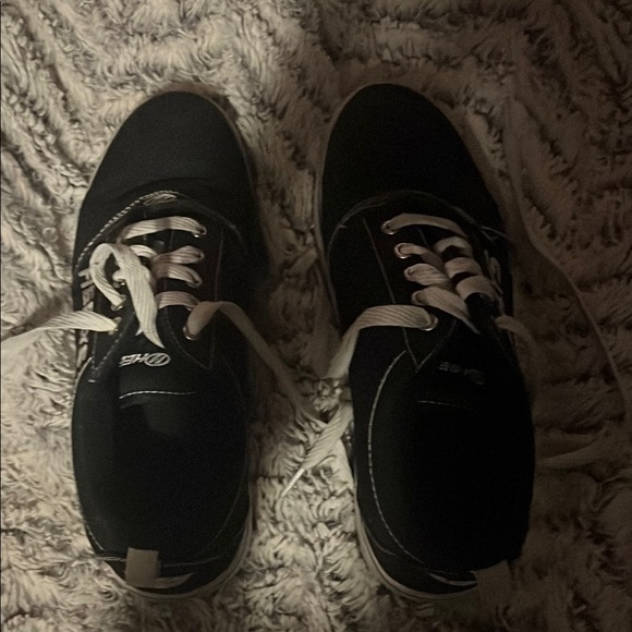 Heelys | Shoes | Heelys Black And White Sneakers Classic Laceup Design ...